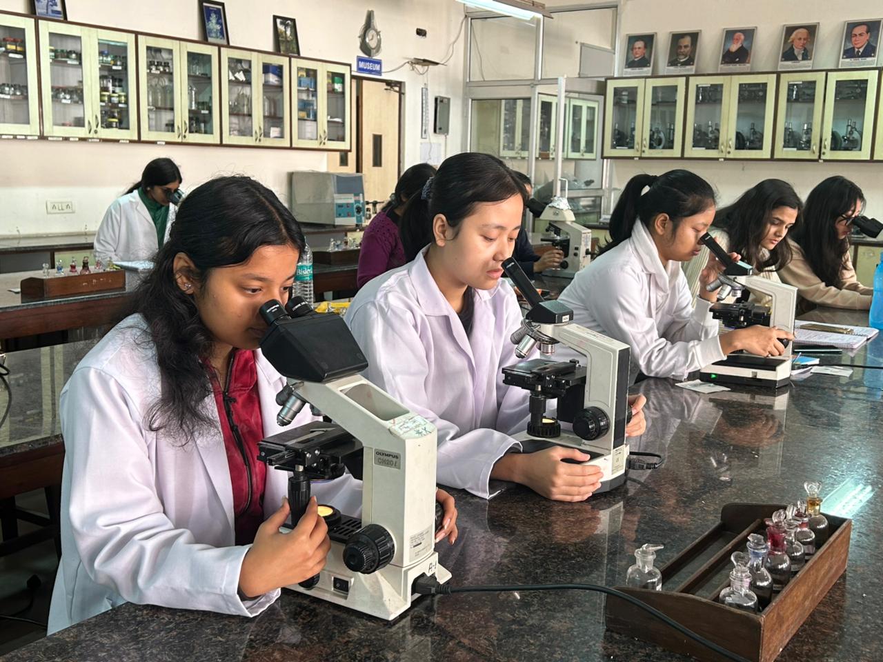 Home | Daulat Ram College